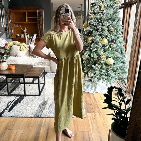 Universal Thread | Dresses | Universal Thread Dress Medium M Olive Midi ...